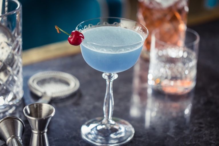 Cocktail Recipe: Game of Thrones inspired Jawbox Gin - Night King ...