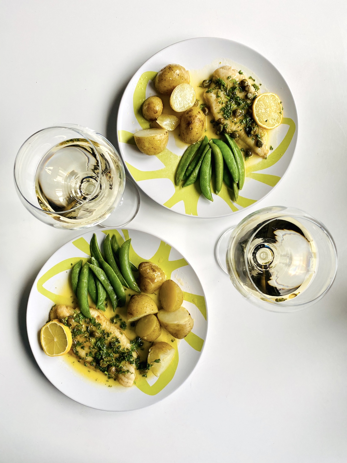 Recipe : Poisson meunière Fish with butter | Foodie Explorers