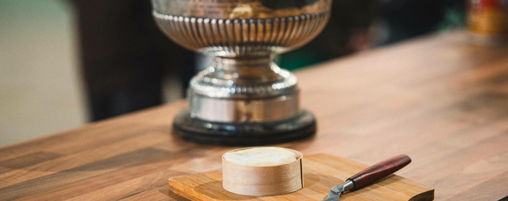 British Cheese Awards Supreme Champion Named • Foodie Explorers