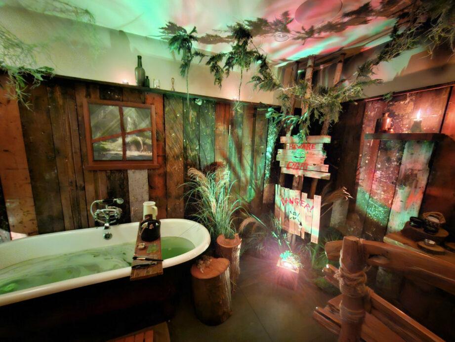 Enjoy a Lush x Shrek bathtub experience • Foodie Explorers
